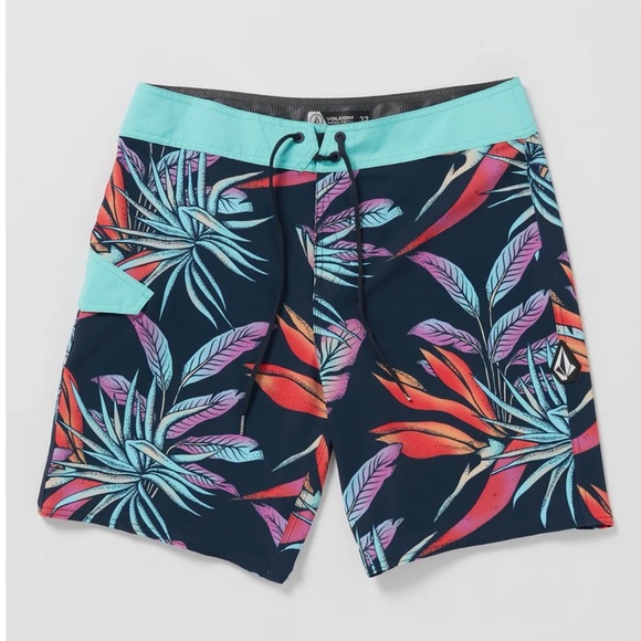 Volcom | Swim | Nwot Volcom Mens Indoor Spray Mod Tech Boardshorts ...